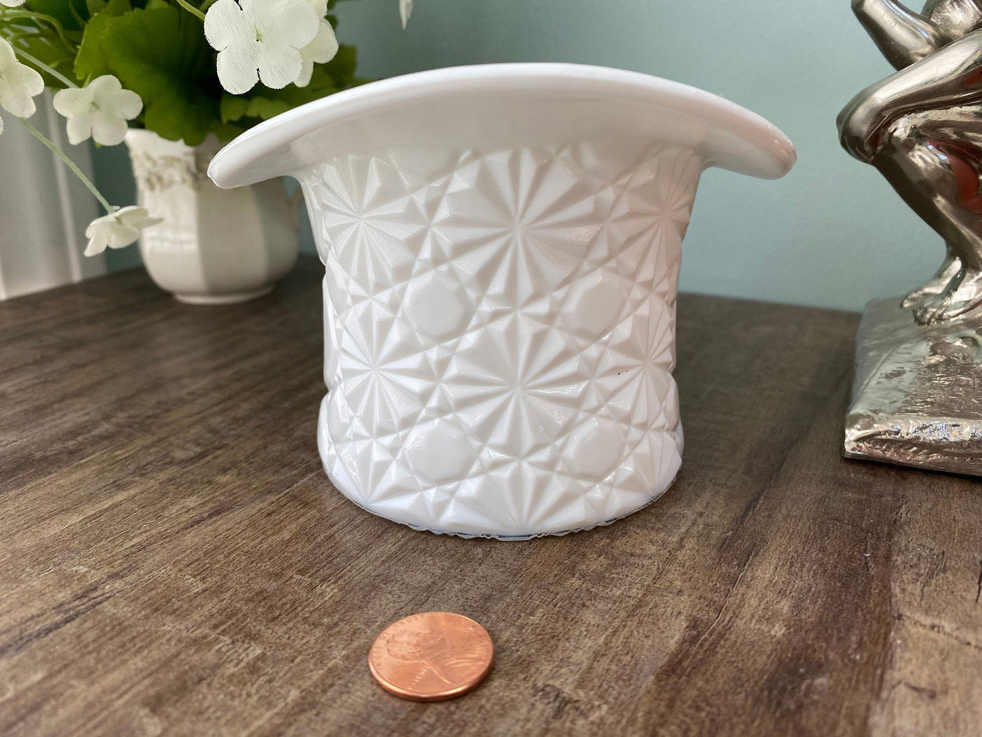 Vintage Large Milk Glass Hat by Fenton – Duckwells